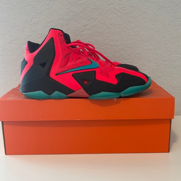 Nike | Shoes | Lebron Xi Girls | Poshmark